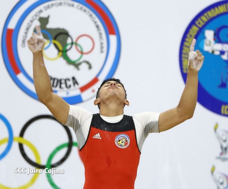 Orlando Vásquez Obtiene Tres Oros para Nicaragua en Levantamiento de Pesas - El Diario Nica